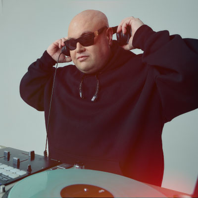 Flavor Flav reveals the story behind his ICONIC clock necklace